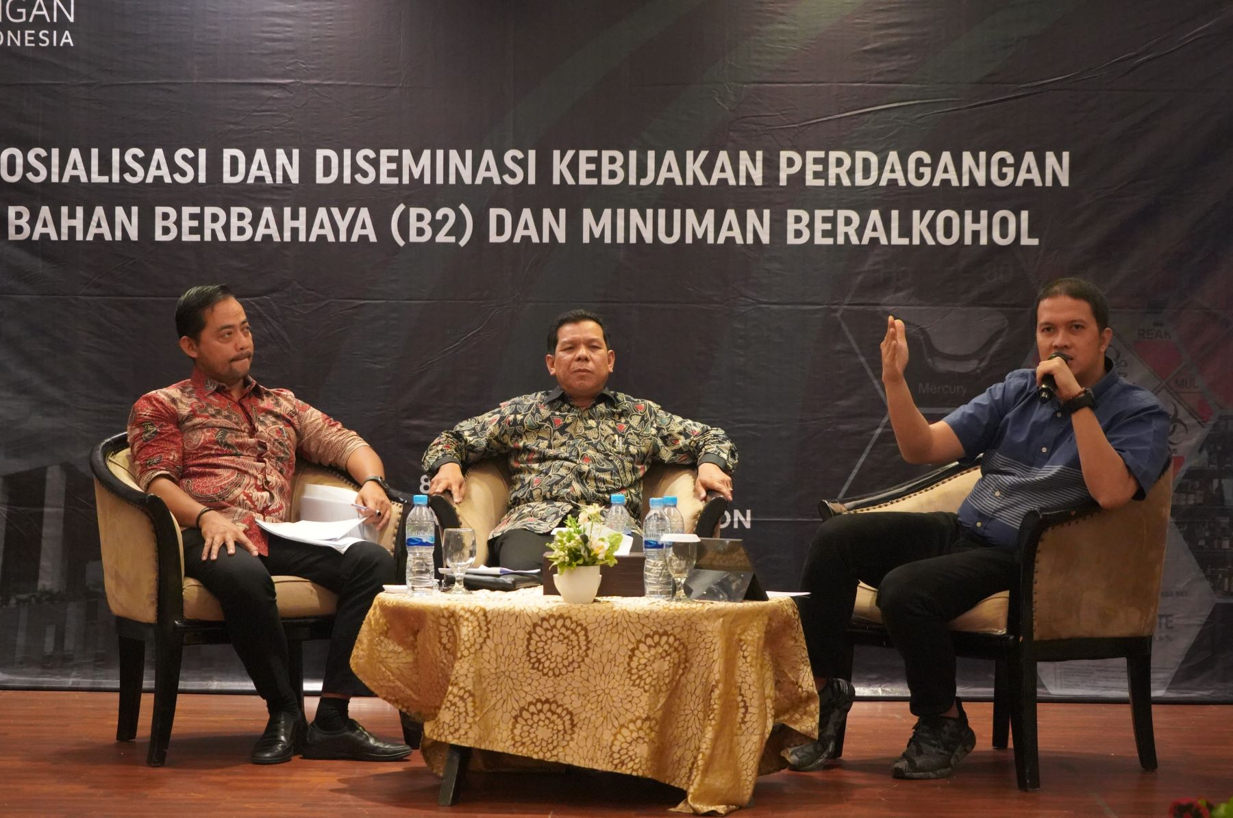 Sosialisasi dan Diseminasi Kebijakan Perdagangan Bahan Berbahaya (B2 ...